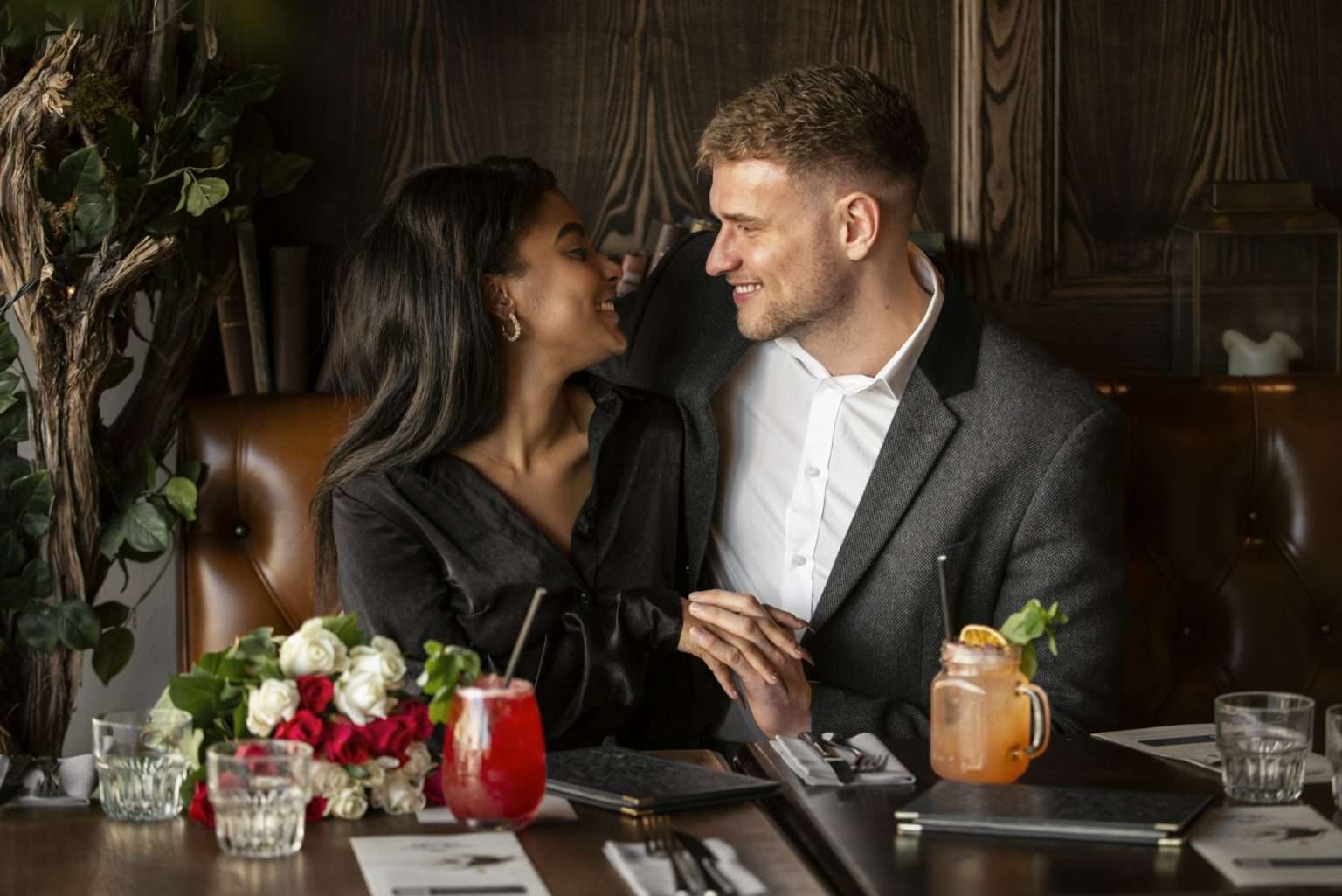 How to Handle Workplace Romance: Dos and Don’ts