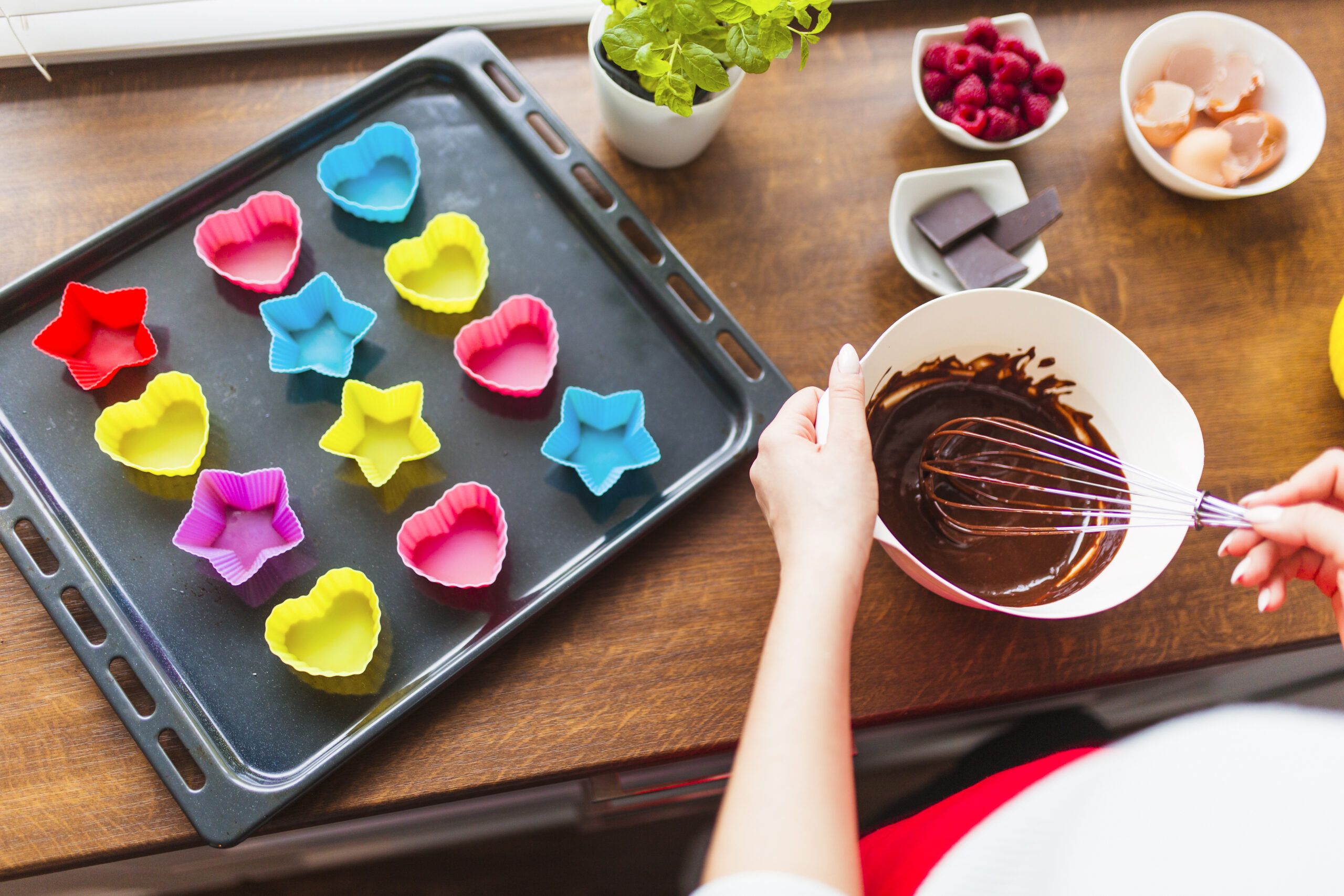 How to Make Your DIY Valentine’s Day Chocolates at Home