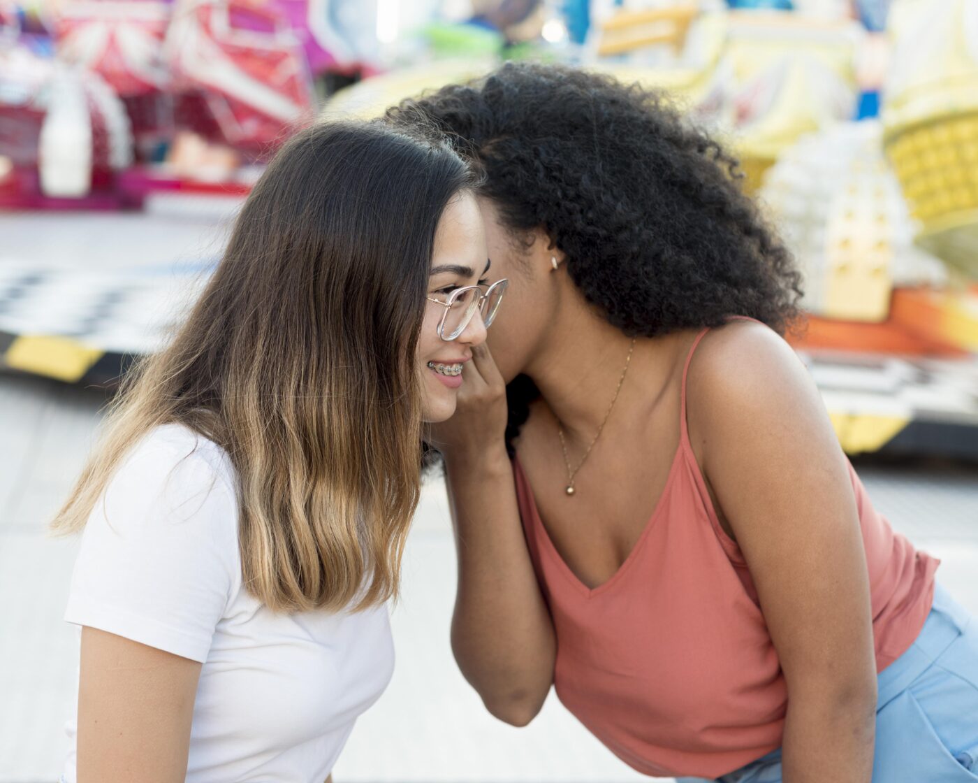 What Makes a Friendship Lag-Free and Why It Matters
